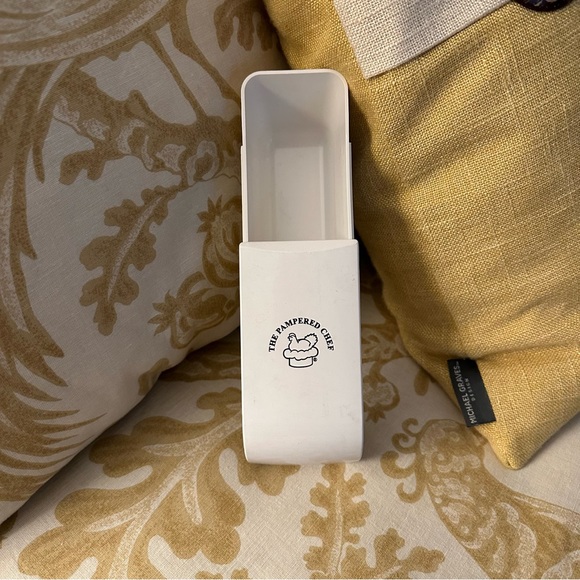 Pampered Chef | Kitchen | Pampered Chef Adjustable Measuring Cup | Poshmark